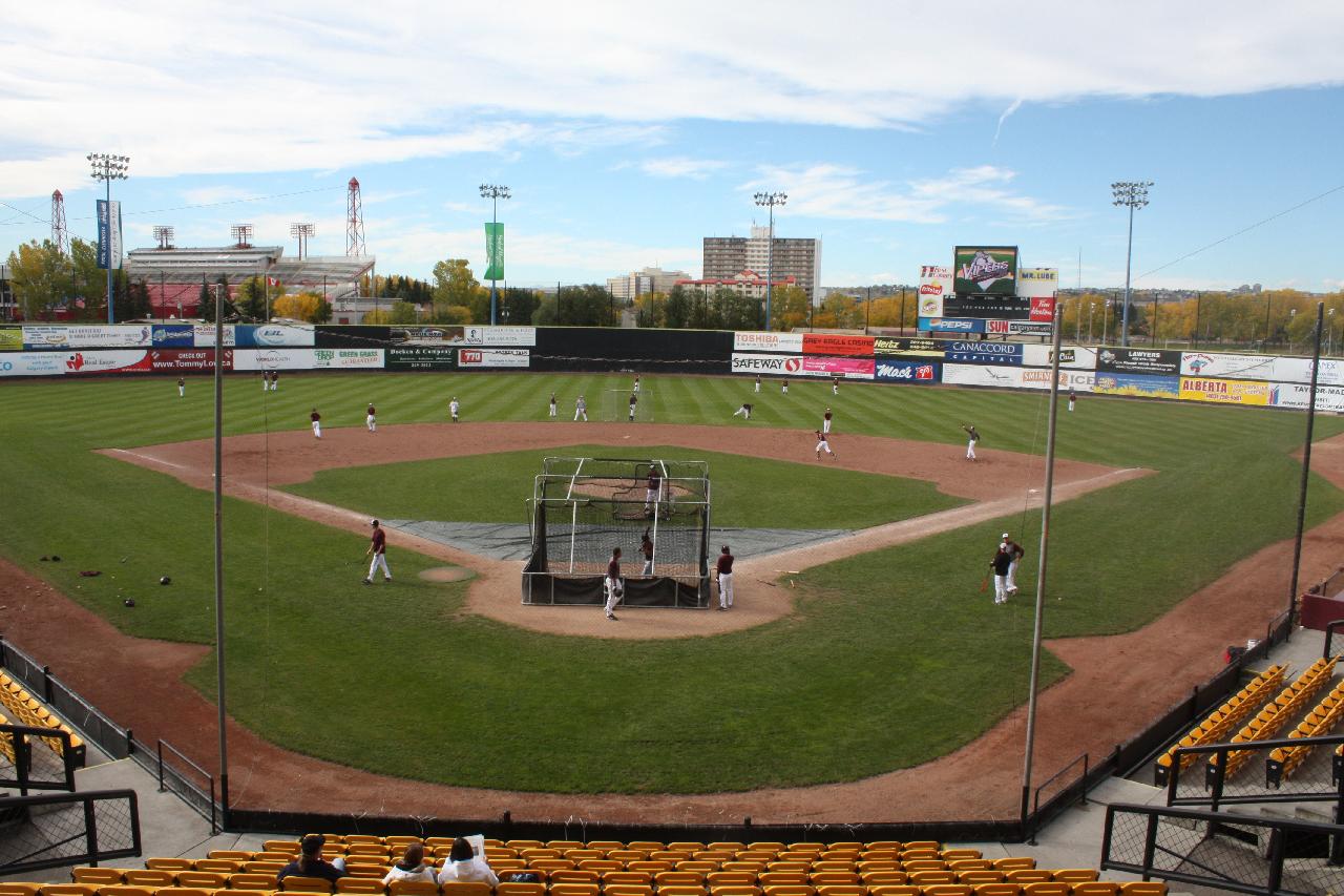 Jets split with Dinos to earn series victory! – Vauxhall Academy of ...